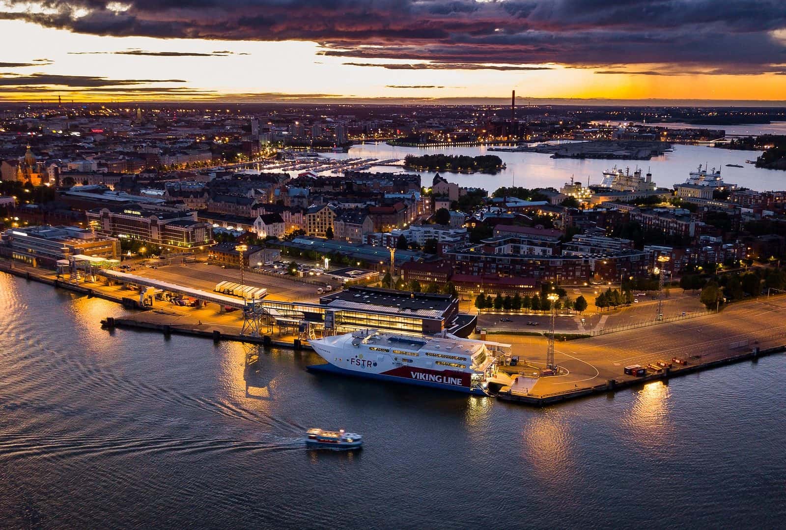 Island Fortress, Nuuksio National Park & Fiskars Scissors in Helsinki ...