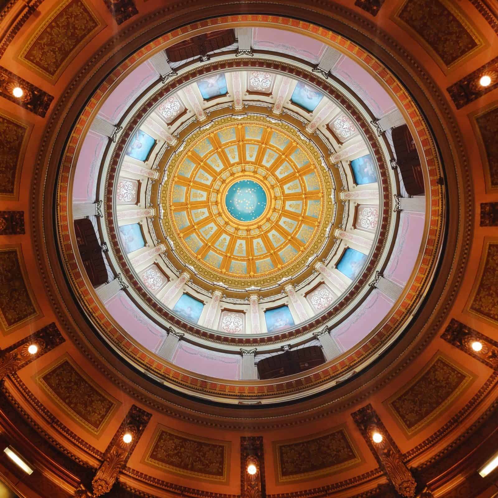 Capitol Building, Hawk Island & Lansing Art Festival in Lansing ...