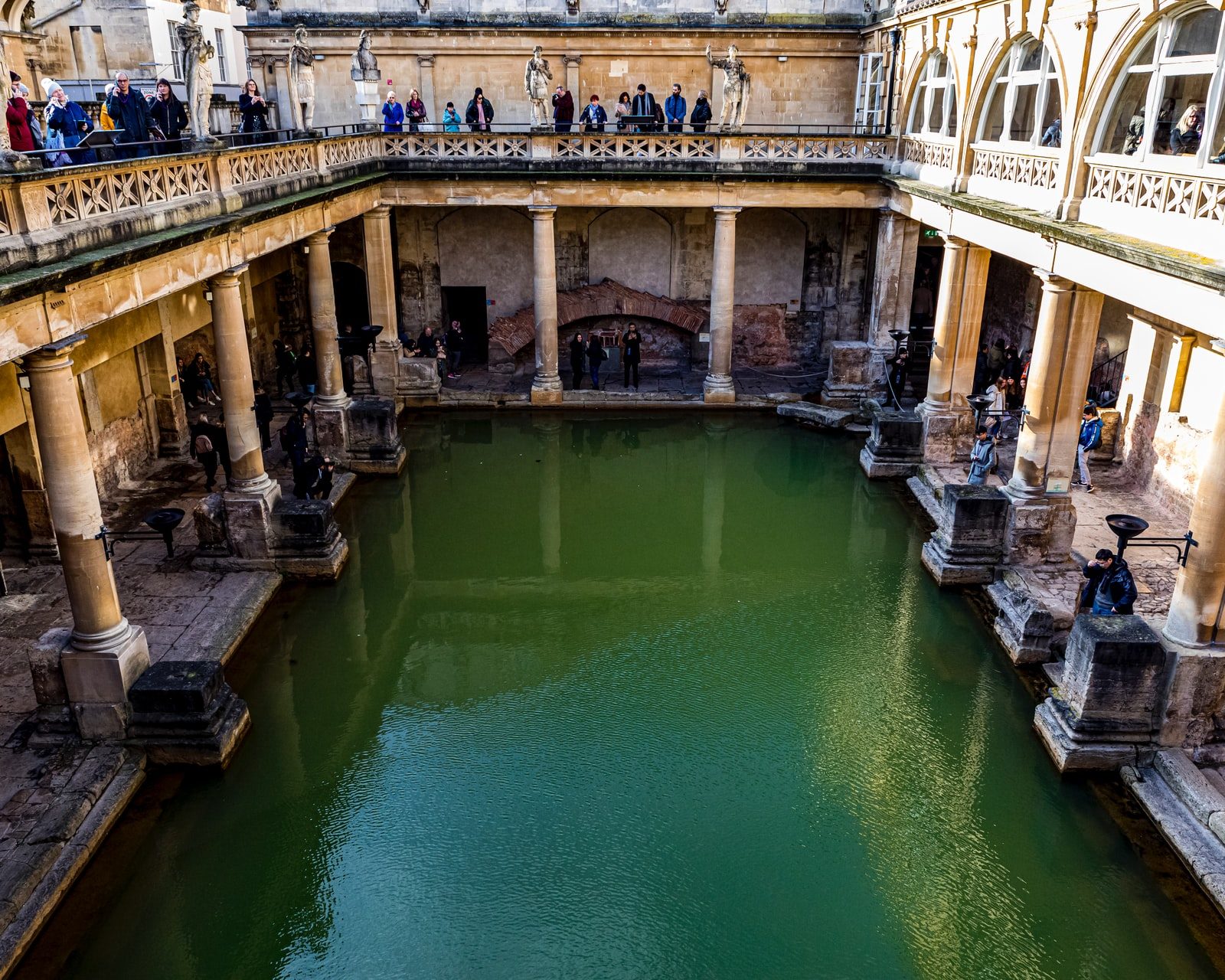 Royal Crescent, Jane Austen Museum & Roman Bath Houses in Bath, U.K ...